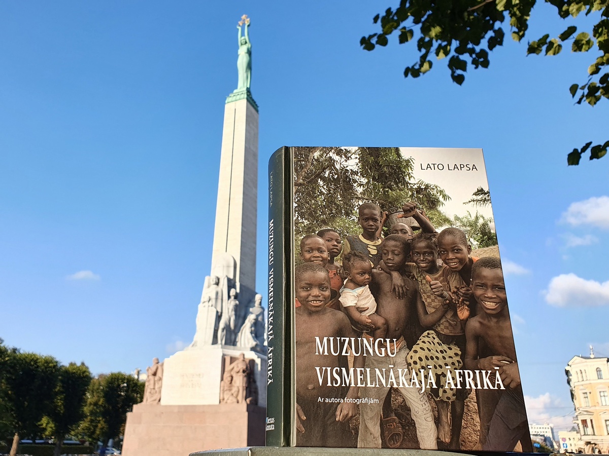Lato Lapsa – Muzungu vismelnākajā Āfrikā – Stacija